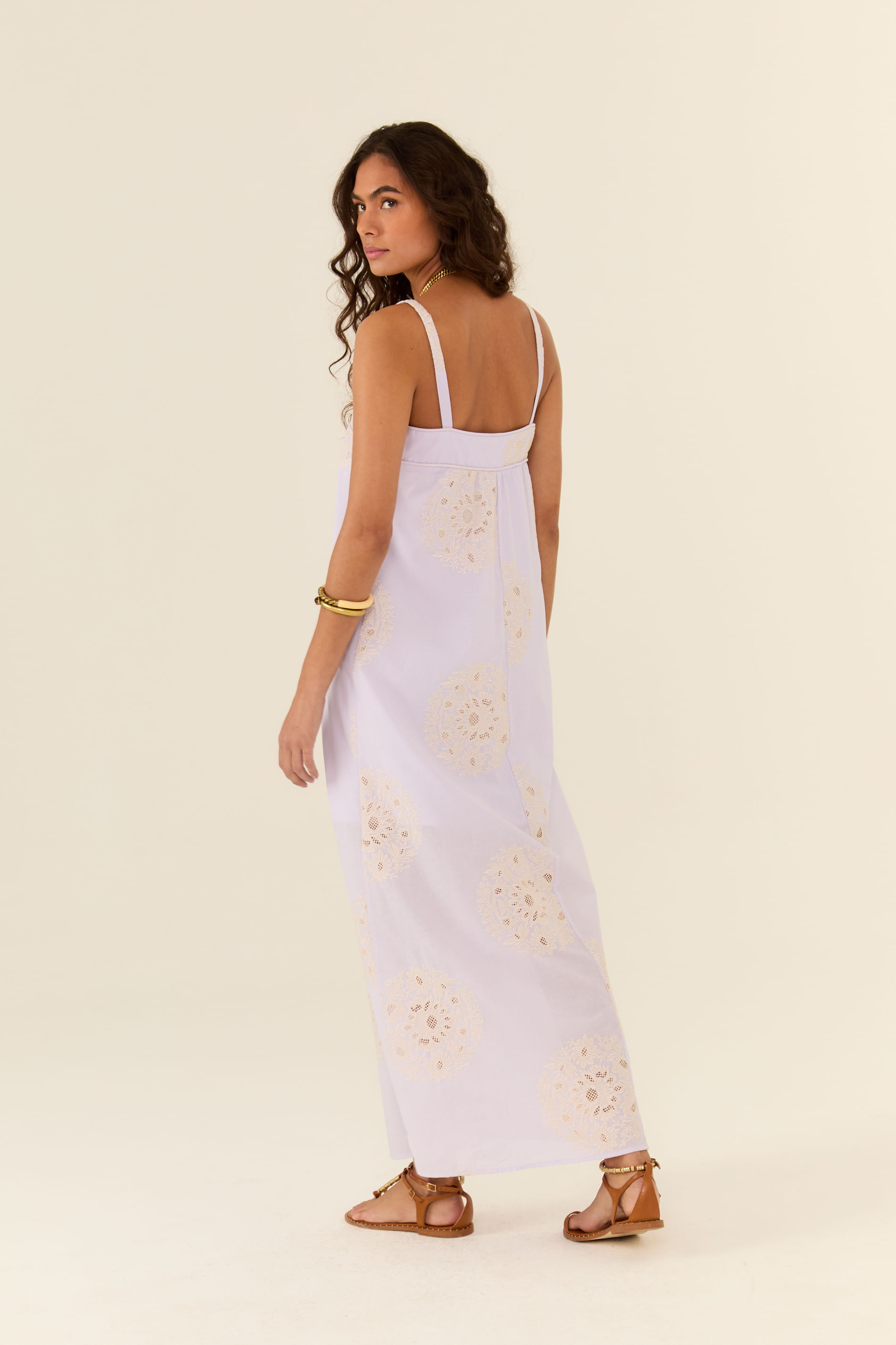 Vestido Midi Bordado Dev